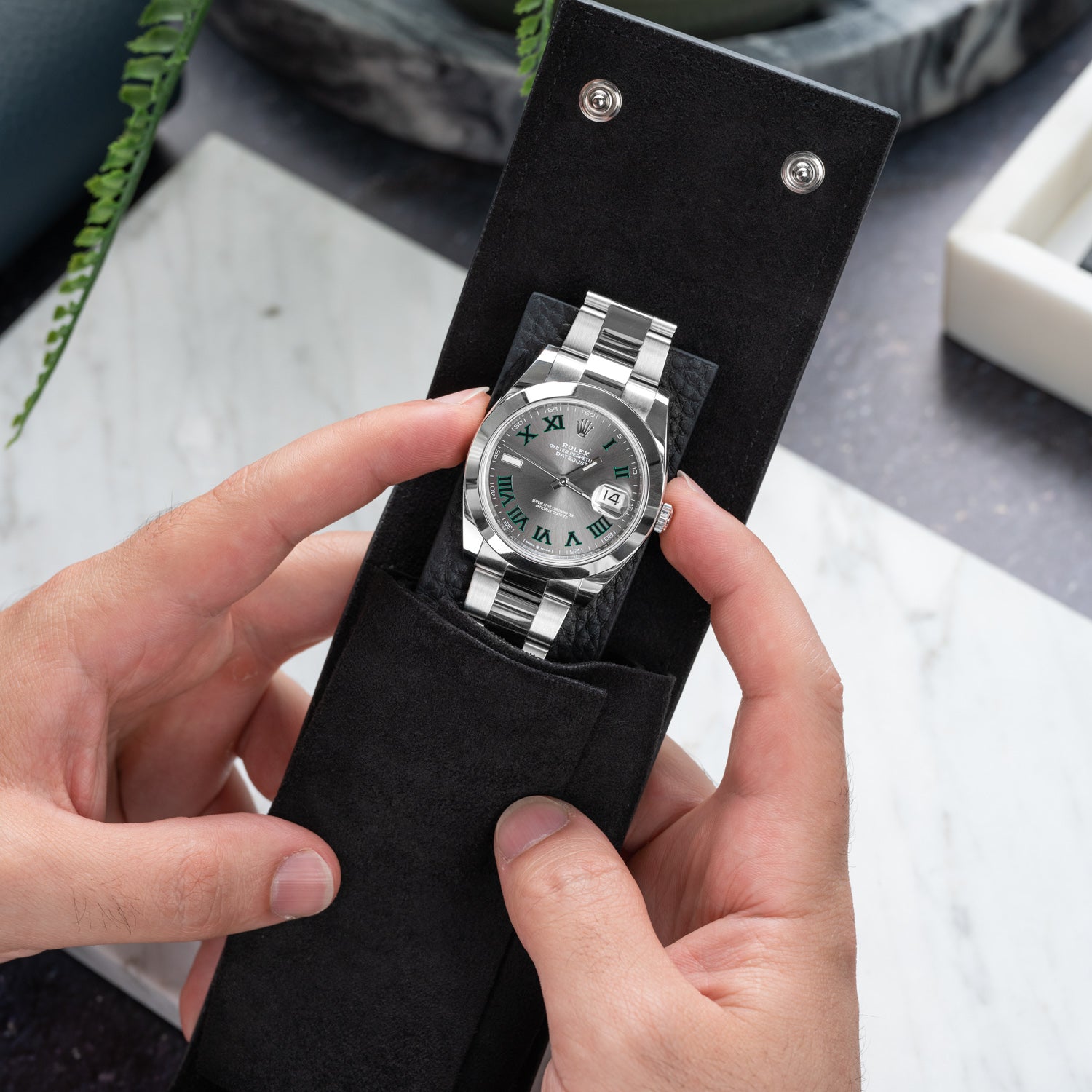 Noir Chronovault Leather Watch Pouch – IFL Watches